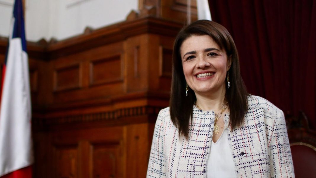 Corte Suprema remueve a ministra Verónica Sabaj tras revelarse chats ...