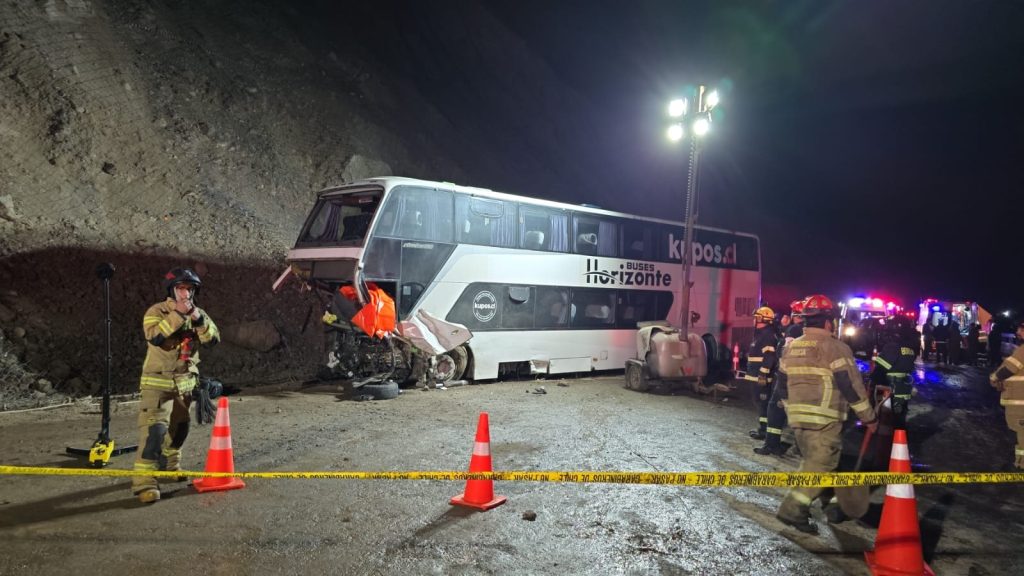 ARICA | Conductor de bus fallece en colisión en sector de la Cuesta ...